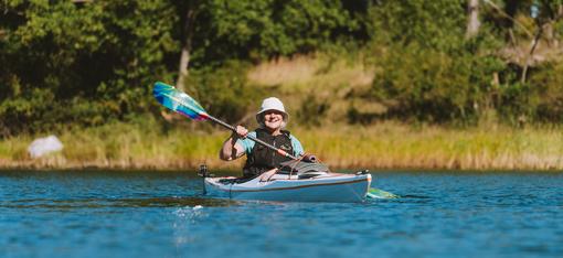 Adaptive Kayaking Gives Freedom to People with Disabilities – Aqua Bound